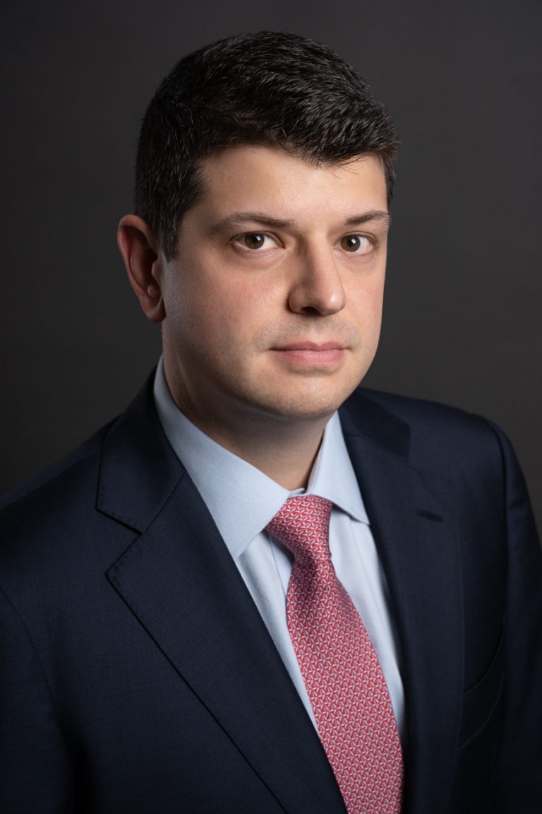 Professional Headshots: What to Wear Guide