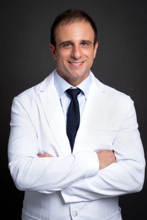 7 Essential Tips for Captivating and Professional Doctor Headshots ...